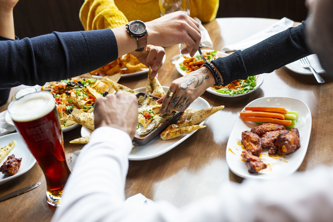 Book Your Holiday Party at Boston Pizza Clifton Hill - Niagara Falls Blog