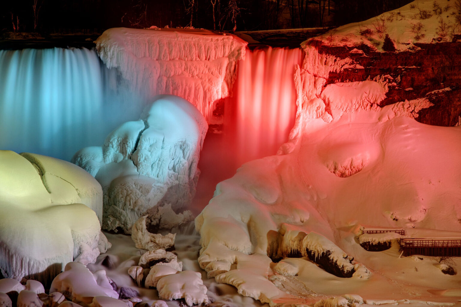 Why Niagara Falls Looks Completely Different in Cold Weather - Niagara ...
